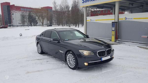 Pelēks BMW 730 2010 Kauņa, ar dzinēja tilpumu 2.99 L un nobraukumu 401 tūkst. km par 9500 €, foto 1 vietnē AUTOMOTO.COM.LV