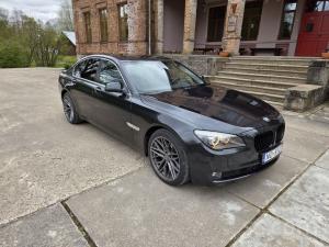 Pelēks BMW 730 2010 Valmiera, ar dzinēja tilpumu 3.00 L un nobraukumu 294 tūkst. km par 10500 €, foto 3 vietnē AUTOMOTO.COM.LV