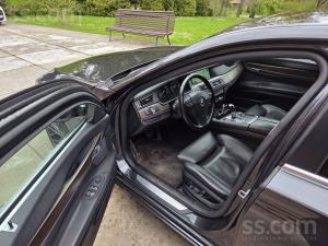 Pelēks BMW 730 2010 Valmiera, ar dzinēja tilpumu 3.00 L un nobraukumu 294 tūkst. km par 10500 €, foto 6 vietnē AUTOMOTO.COM.LV