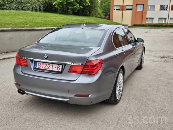 Pelēks BMW 730 2010 Jēkabpils, ar dzinēja tilpumu 3.00 L un nobraukumu 281 tūkst. km par 10690 €, foto 5 vietnē AUTOMOTO.COM.LV