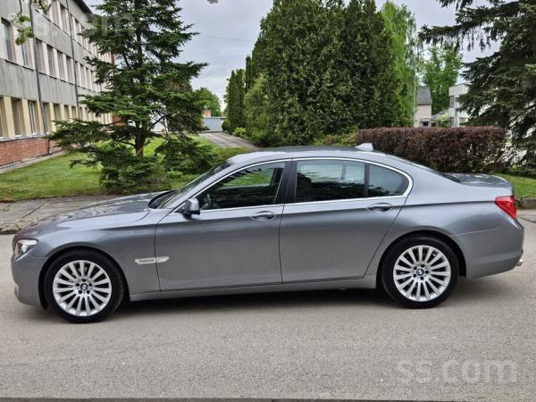 Pelēks BMW 730 2010 Jēkabpils, ar dzinēja tilpumu 3.00 L un nobraukumu 281 tūkst. km par 10690 €, foto 8 vietnē AUTOMOTO.COM.LV