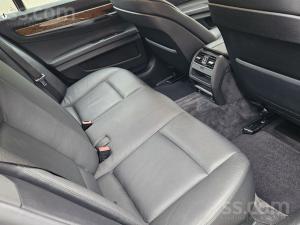 Grey BMW 730 2010 in Jekabpils, with an engine capacity of 3.00 L and mileage of 281 thousand km for 10690 €, photo 19 on AUTOMOTO.COM.LV