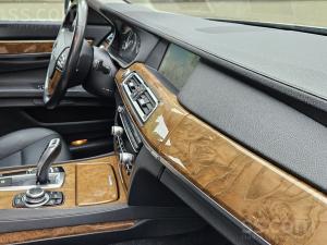 Grey BMW 730 2010 in Jekabpils, with an engine capacity of 3.00 L and mileage of 281 thousand km for 10690 €, photo 23 on AUTOMOTO.COM.LV