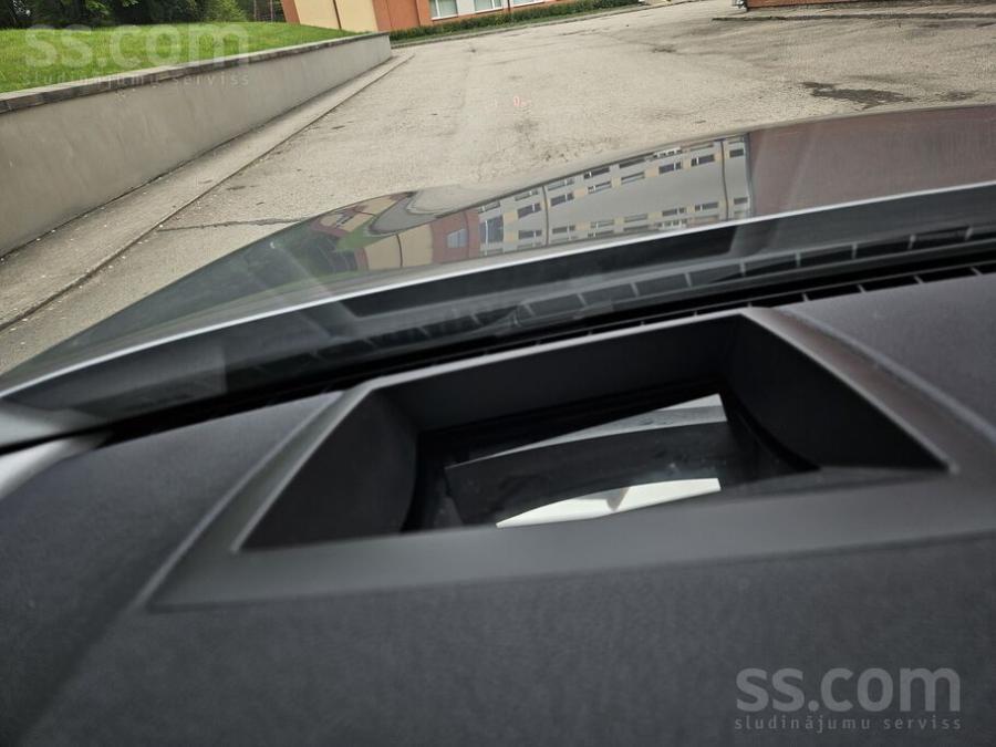 Grey BMW 730 2010 in Jekabpils, with an engine capacity of 3.00 L and mileage of 281 thousand km for 10690 €, photo 26 on AUTOMOTO.COM.LV