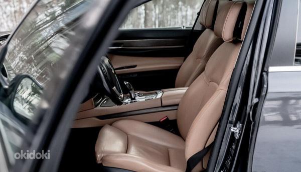 Grey BMW 730 2010 in Tallinn, with an engine capacity of 3.00 L and mileage of 379 thousand km for 8000 €, photo 8 on AUTOMOTO.COM.LV