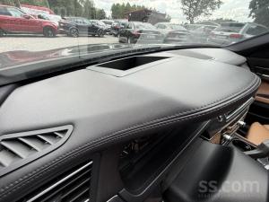 Grey BMW 730 2010 in Riga, with an engine capacity of 3.00 L and mileage of 340 thousand km for 6990 €, photo 10 on AUTOMOTO.COM.LV