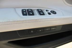 Pelēks BMW 730 2011 Liepāja, ar dzinēja tilpumu 3.00 L un nobraukumu 293 tūkst. km par 11300 €, foto 15 vietnē AUTOMOTO.COM.LV