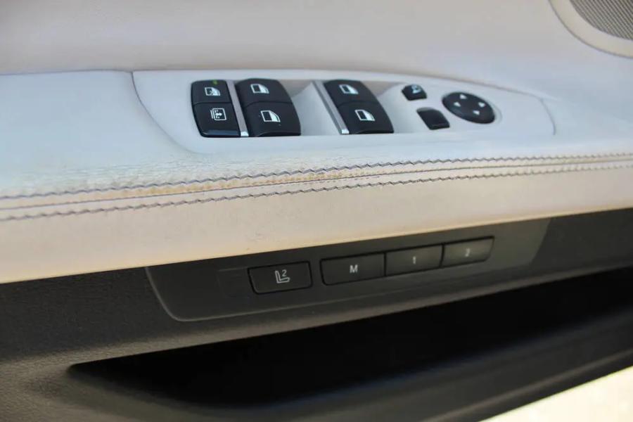 Pelēks BMW 730 2011 Liepāja, ar dzinēja tilpumu 3.00 L un nobraukumu 293 tūkst. km par 11300 €, foto 15 vietnē AUTOMOTO.COM.LV