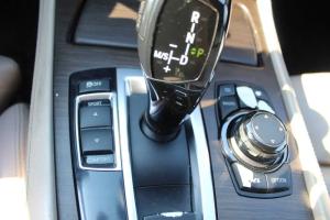 Pelēks BMW 730 2011 Liepāja, ar dzinēja tilpumu 3.00 L un nobraukumu 293 tūkst. km par 11300 €, foto 19 vietnē AUTOMOTO.COM.LV