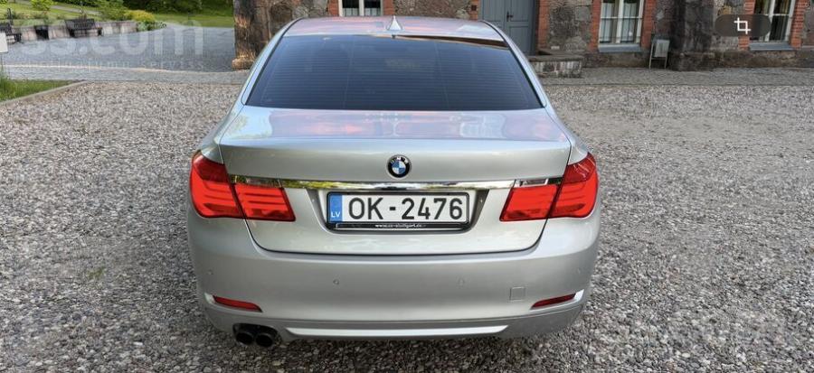 Grey BMW 730 2011 in Rezekne, with an engine capacity of 3.00 L and mileage of 210 thousand km for 10200 €, photo 9 on AUTOMOTO.COM.LV