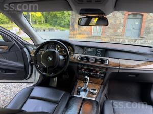 Grey BMW 730 2011 in Rezekne, with an engine capacity of 3.00 L and mileage of 210 thousand km for 10200 €, photo 15 on AUTOMOTO.COM.LV
