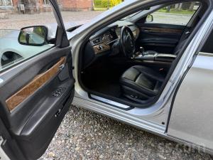 Grey BMW 730 2011 in Rezekne, with an engine capacity of 3.00 L and mileage of 210 thousand km for 10200 €, photo 21 on AUTOMOTO.COM.LV
