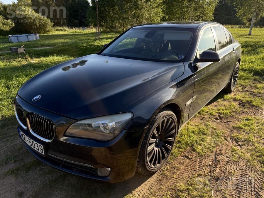 Pelēks BMW 730 2011 Daugavpils, ar dzinēja tilpumu 3.00 L un nobraukumu 272 tūkst. km par 9500 €, foto 1 vietnē AUTOMOTO.COM.LV