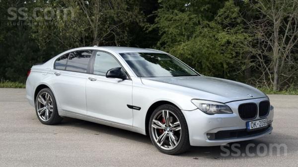 Pelēks BMW 730 2011 Madona, ar dzinēja tilpumu 3.00 L un nobraukumu 368 tūkst. km par 6650 €, foto 7 vietnē AUTOMOTO.COM.LV