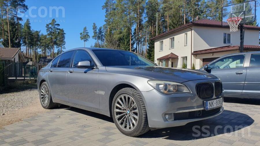 Pelēks BMW 730 2012 Rīga, ar dzinēja tilpumu 3.00 L un nobraukumu 345 tūkst. km par 8495 €, foto 4 vietnē AUTOMOTO.COM.LV