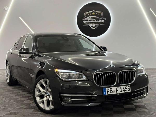 Grey BMW 730 2012 in Marijampole, with an engine capacity of 2.99 L and mileage of 303 thousand km for 12999 €, photo 1 on AUTOMOTO.COM.LV