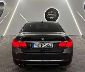 Grey BMW 730 2012 in Marijampole, with an engine capacity of 2.99 L and mileage of 303 thousand km for 12999 €, photo 33 on AUTOMOTO.COM.LV