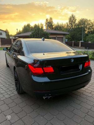 Grey BMW 730 2012 in Vilnius, with an engine capacity of 0.00 L and mileage of 353 thousand km for 13500 €, photo 5 on AUTOMOTO.COM.LV