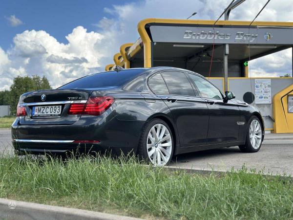Grey BMW 730 2013 in Kaunas, with an engine capacity of 2.99 L and mileage of 297 thousand km for 17900 €, photo 3 on AUTOMOTO.COM.LV