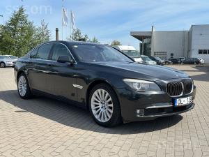 Grey BMW 730 2013 in Liepaja, with an engine capacity of 3.00 L and mileage of 244 thousand km for 12200 €, photo 5 on AUTOMOTO.COM.LV