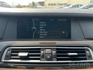 Grey BMW 730 2013 in Liepaja, with an engine capacity of 3.00 L and mileage of 244 thousand km for 12200 €, photo 15 on AUTOMOTO.COM.LV