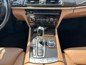 Grey BMW 730 2013 in Liepaja, with an engine capacity of 3.00 L and mileage of 244 thousand km for 12200 €, photo 17 on AUTOMOTO.COM.LV