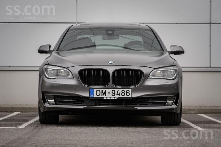 Grey BMW 730 2013 in Riga, with an engine capacity of 3.00 L and mileage of 197 thousand km for 13950 €, photo 3 on AUTOMOTO.COM.LV