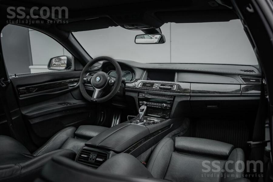 Grey BMW 730 2013 in Riga, with an engine capacity of 3.00 L and mileage of 197 thousand km for 13950 €, photo 17 on AUTOMOTO.COM.LV