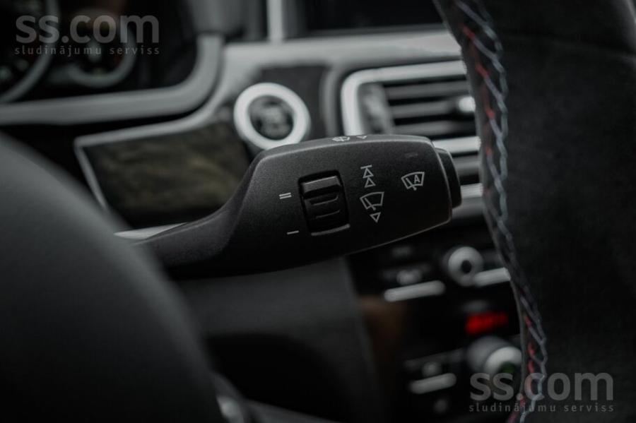 Grey BMW 730 2013 in Riga, with an engine capacity of 3.00 L and mileage of 197 thousand km for 13950 €, photo 23 on AUTOMOTO.COM.LV