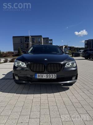 Pelēks BMW 730 2013 Rīga, ar dzinēja tilpumu 3.00 L un nobraukumu 232 tūkst. km par 12500 €, foto 9 vietnē AUTOMOTO.COM.LV