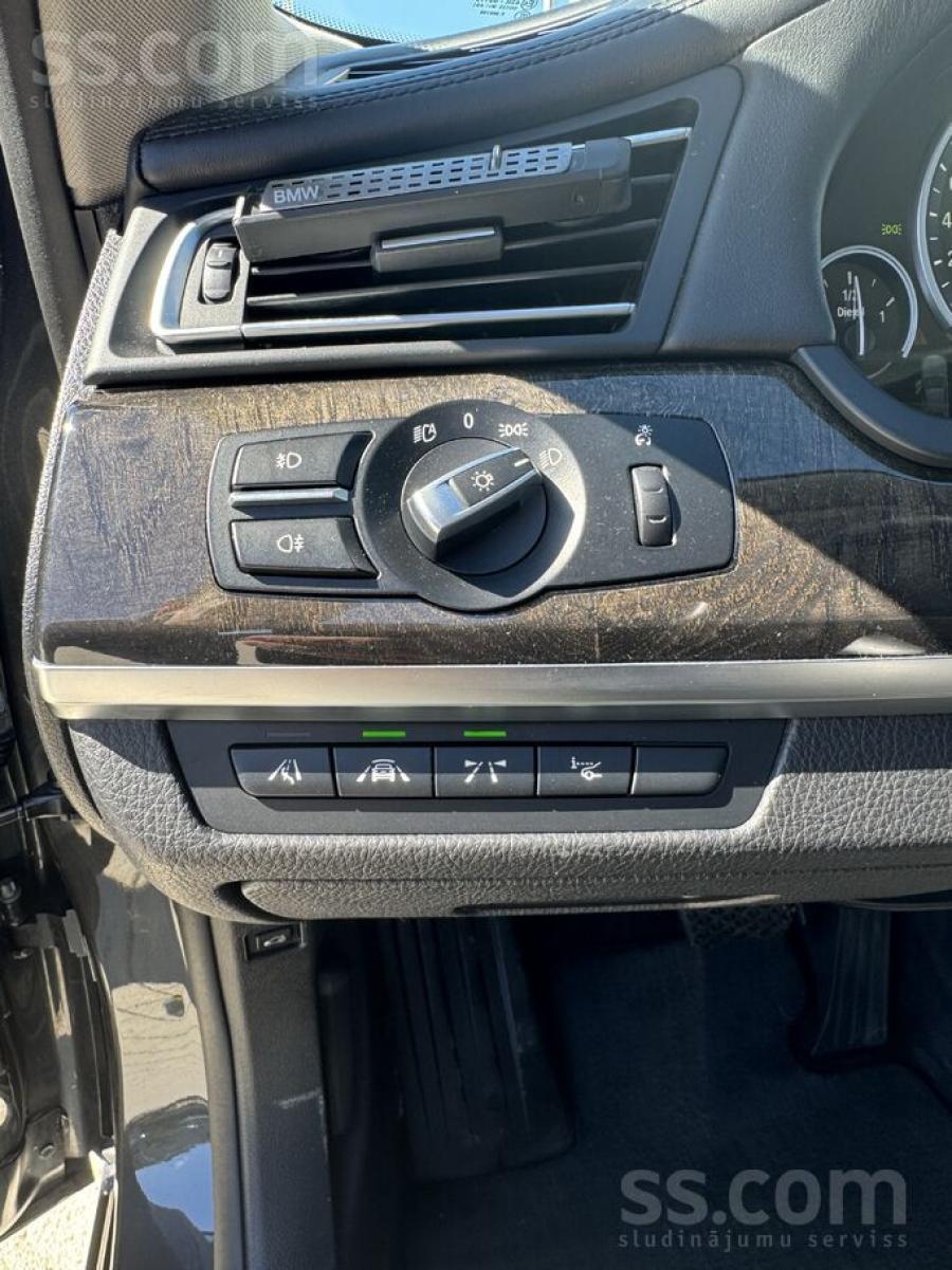 Pelēks BMW 730 2013 Rīga, ar dzinēja tilpumu 3.00 L un nobraukumu 232 tūkst. km par 12500 €, foto 13 vietnē AUTOMOTO.COM.LV
