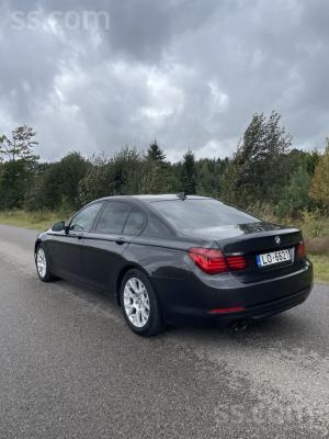 Pelēks BMW 730 2013 Liepāja, ar dzinēja tilpumu 3.00 L un nobraukumu 255 tūkst. km par 13250 €, foto 5 vietnē AUTOMOTO.COM.LV