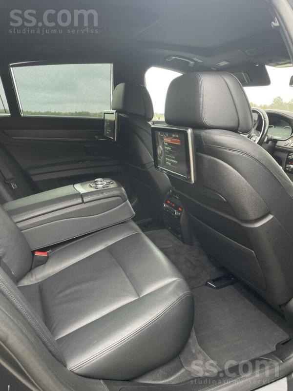 Pelēks BMW 730 2013 Liepāja, ar dzinēja tilpumu 3.00 L un nobraukumu 255 tūkst. km par 13250 €, foto 10 vietnē AUTOMOTO.COM.LV