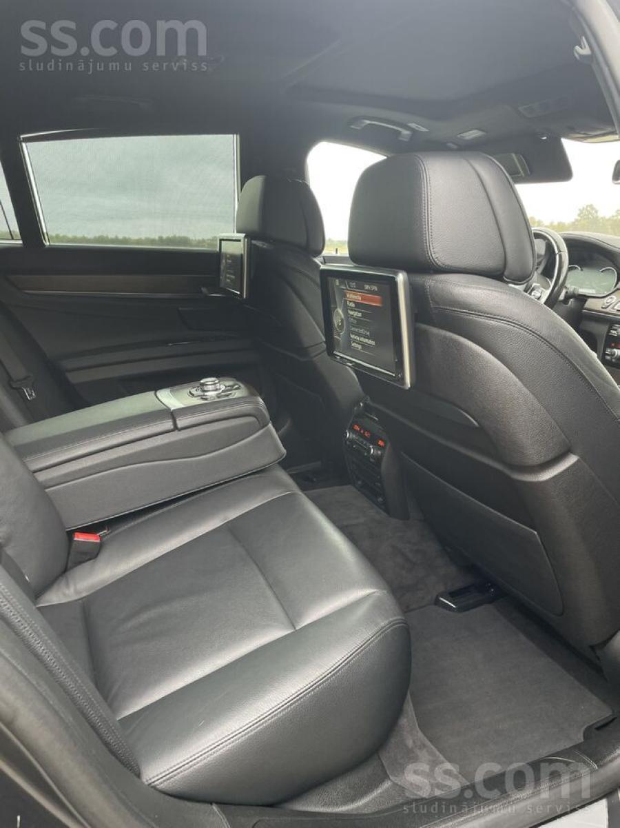 Pelēks BMW 730 2013 Liepāja, ar dzinēja tilpumu 3.00 L un nobraukumu 255 tūkst. km par 13250 €, foto 10 vietnē AUTOMOTO.COM.LV