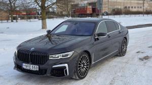 Grey BMW 730 2015 in Siauliai, with an engine capacity of 2.99 L and mileage of 305 thousand km for 26800 €, photo  on AUTOMOTO.COM.LV