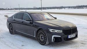 Grey BMW 730 2015 in Siauliai, with an engine capacity of 2.99 L and mileage of 305 thousand km for 26800 €, photo 4 on AUTOMOTO.COM.LV