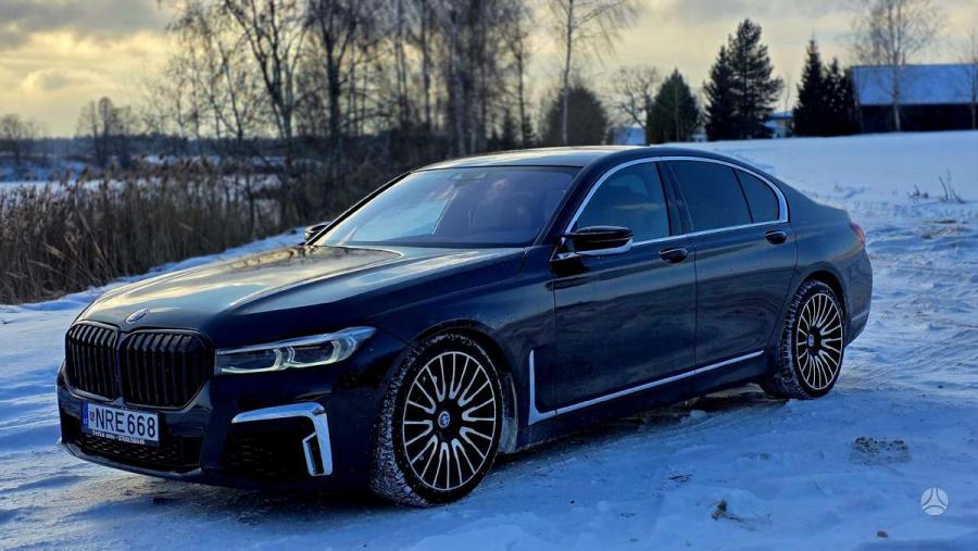 Grey BMW 730 2015 in Siauliai, with an engine capacity of 2.99 L and mileage of 305 thousand km for 26800 €, photo 5 on AUTOMOTO.COM.LV