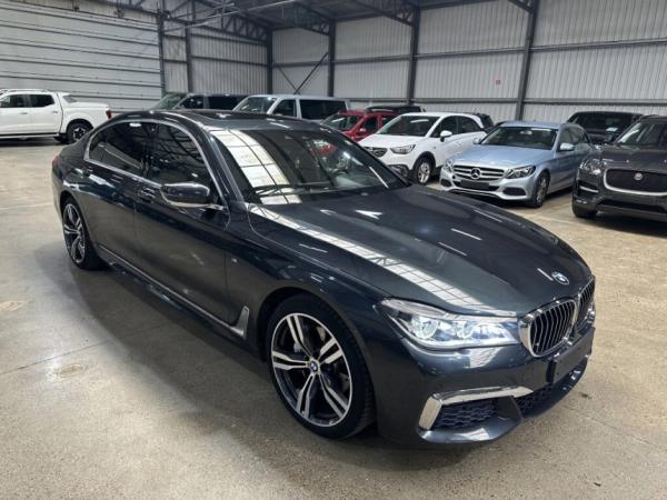 Grey BMW 730 2015 in Riga, with an engine capacity of 3.00 L and mileage of 184 thousand km for 28490 €, photo 1 on AUTOMOTO.COM.LV