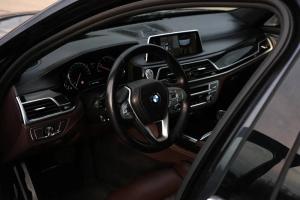 Pelēks BMW 730 2015 Rīga, ar dzinēja tilpumu 3.00 L un nobraukumu 208 tūkst. km par 25590 €, foto 9 vietnē AUTOMOTO.COM.LV