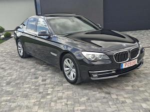 Grey BMW 730 2015 in Kaunas, with an engine capacity of 2.99 L and mileage of 286 thousand km for 10200 €, photo 10 on AUTOMOTO.COM.LV