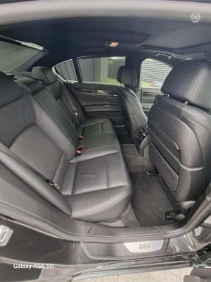 Grey BMW 730 2015 in Kaunas, with an engine capacity of 2.99 L and mileage of 286 thousand km for 10200 €, photo 23 on AUTOMOTO.COM.LV