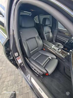 Grey BMW 730 2015 in Kaunas, with an engine capacity of 2.99 L and mileage of 286 thousand km for 10200 €, photo 24 on AUTOMOTO.COM.LV