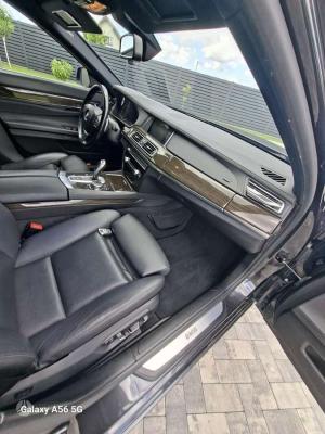 Grey BMW 730 2015 in Kaunas, with an engine capacity of 2.99 L and mileage of 286 thousand km for 10200 €, photo 25 on AUTOMOTO.COM.LV