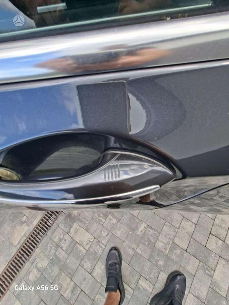Grey BMW 730 2015 in Kaunas, with an engine capacity of 2.99 L and mileage of 286 thousand km for 10200 €, photo 30 on AUTOMOTO.COM.LV