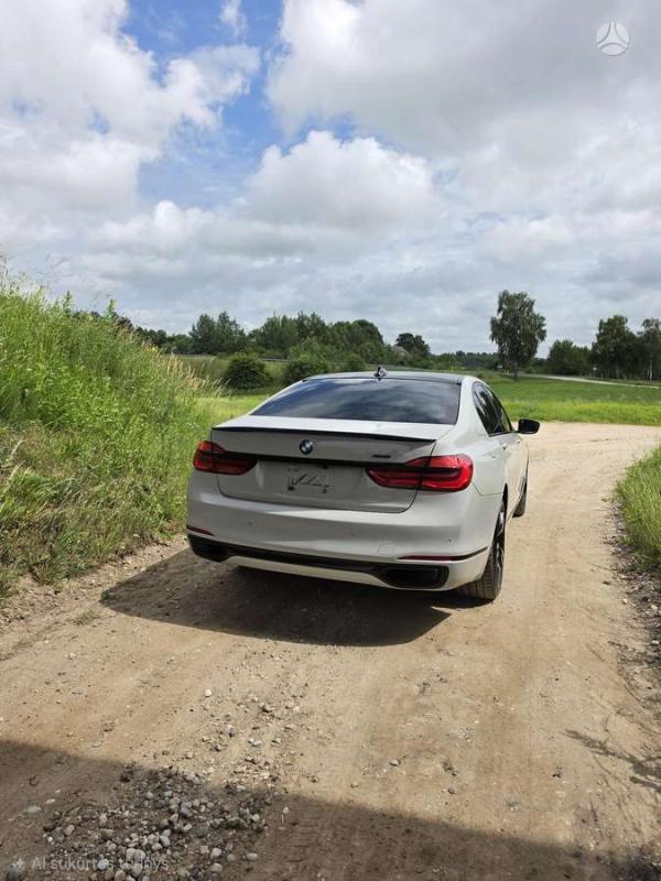 Pelēks BMW 730 2015 Klaipėda, ar dzinēja tilpumu 2.99 L un nobraukumu 234 tūkst. km par 23490 €, foto 3 vietnē AUTOMOTO.COM.LV