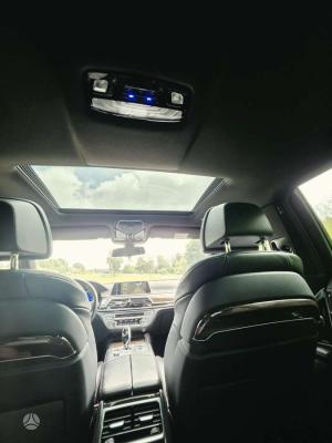 Grey BMW 730 2015 in Klaipeda, with an engine capacity of 2.99 L and mileage of 234 thousand km for 23490 €, photo 12 on AUTOMOTO.COM.LV
