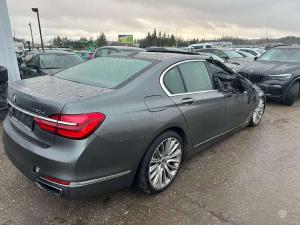 Grey BMW 730 2016 in Utena, with an engine capacity of 3.00 L and mileage of 186 thousand km for 12700 €, photo 4 on AUTOMOTO.COM.LV