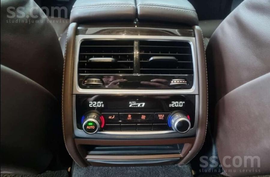Pelēks BMW 730 2016 Rīga, ar dzinēja tilpumu 3.00 L un nobraukumu 245 tūkst. km par 24500 €, foto 16 vietnē AUTOMOTO.COM.LV