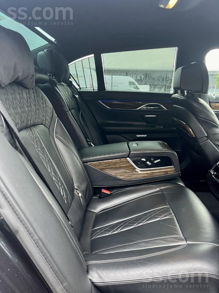 Pelēks BMW 730 2016 Jelgava, ar dzinēja tilpumu 3.00 L un nobraukumu 230 tūkst. km par 15500 €, foto 7 vietnē AUTOMOTO.COM.LV