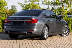 Pelēks BMW 730 2016 Rīga, ar dzinēja tilpumu 3.00 L un nobraukumu 0 tūkst. km par 21900 €, foto 5 vietnē AUTOMOTO.COM.LV